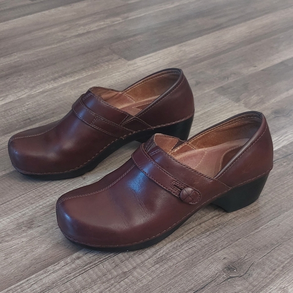 Dansko | Shoes | Dansko Brown Leather Clogs Size 4 | Poshmark